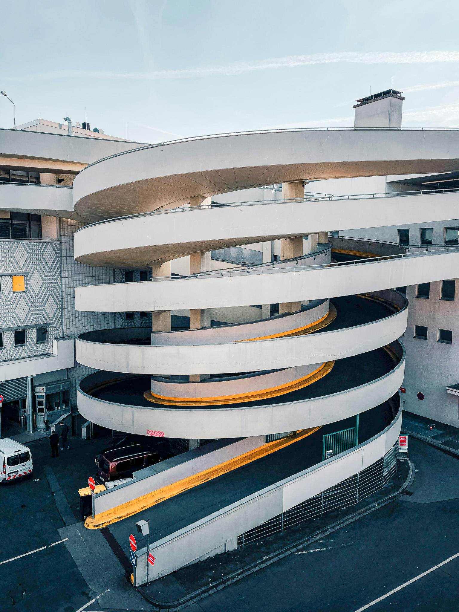 Perfect Mobiel Bereik in Uw Parkeergarage | BaseCom